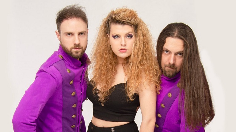 VIOLET BLEND: il video della nuova ‘Voices In My Head’ » Suoni Distorti ... VIOLET BLEND: il video della nuova ‘Voices In My Head’ » Suoni Distorti ...