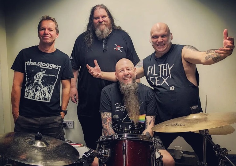 WOLFSBANE: ri-registrano il debut album ‘Live Fast, Die Fast’ per il 35 ...