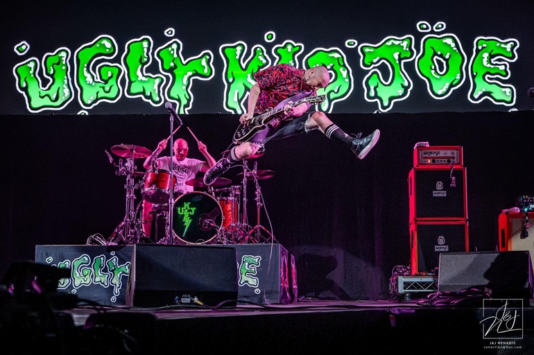 UGLY KID JOE: ristampa di ‘Menace To Sobriety’ per il 30° anniversario ...